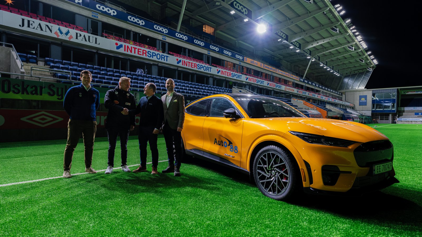 Auto 8-8 inn som samarbeidspartner / Aalesund Auto 8-8 inn som samarbeidspartner / Aalesund