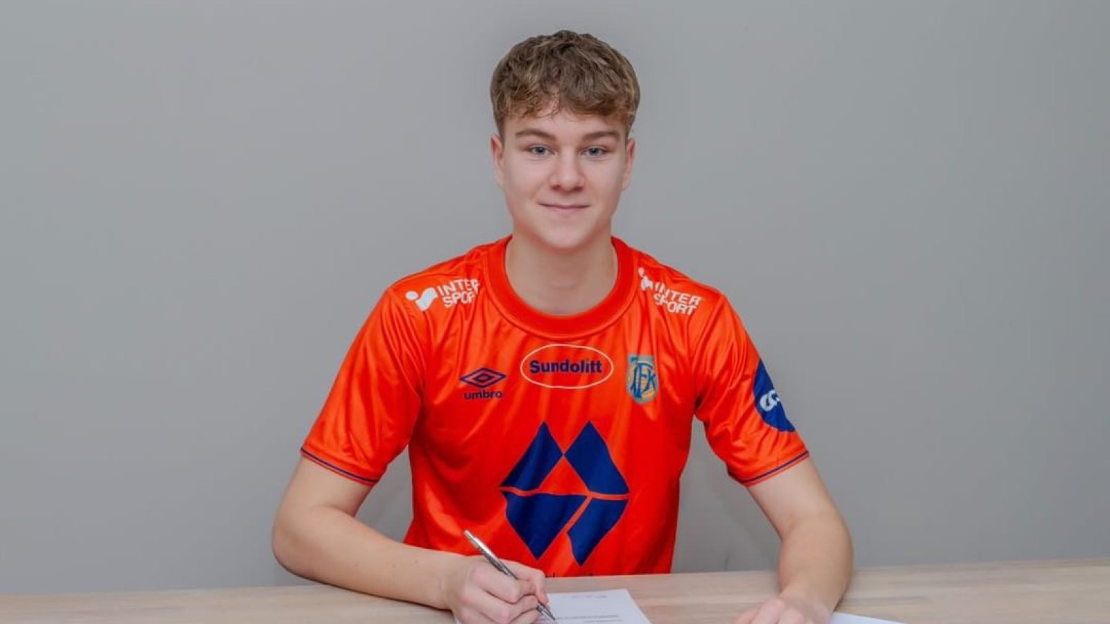 Første proffkontrakt for Kilen! / Aalesund