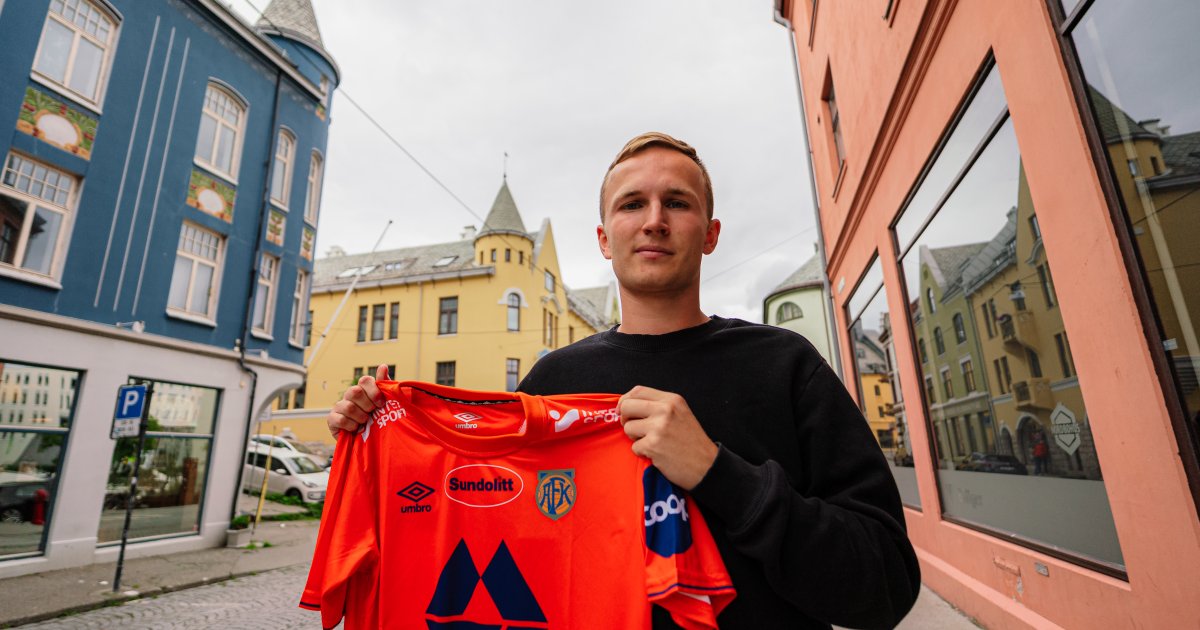 Janus Rex Seehusen har signert! / Aalesund