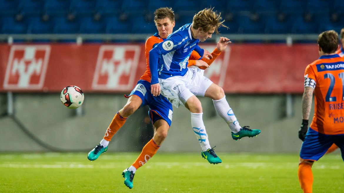 Knuste Hødd på Color Line Stadion / Aalesund